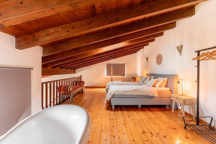 Villa Fun Ride Surf School With Shared Pool And Shared Garden - Vila do Bispo