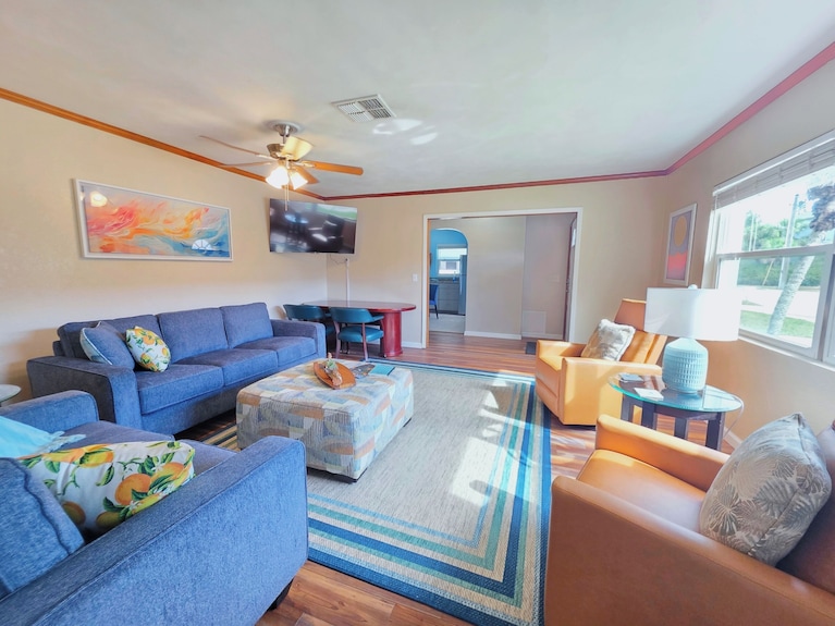 Ricks's Retreat - Downtown Winter Haven Getaway, Near Chain Of Lakes - Winter Haven, FL