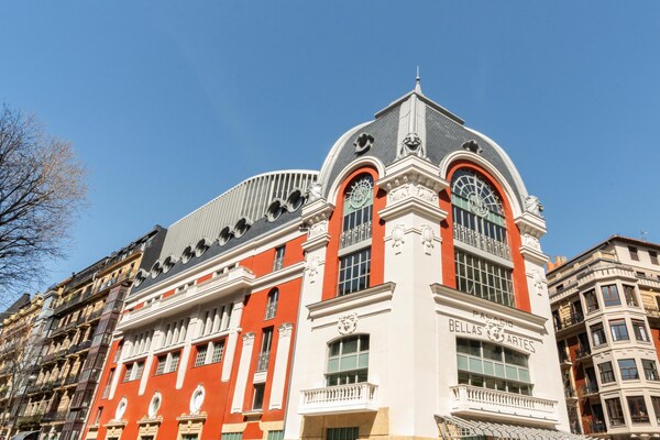 Hotel Palacio Bellas Artes San Sebastián, Curio Collection - Donostia-San Sebastian