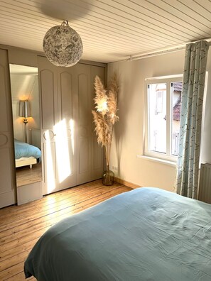 Private house 70m2 with garden 5 bus stops from center strasbourg, chez ...