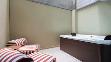 Suite, banheira de hidromassagem | Banheira de hidromassagem privativa