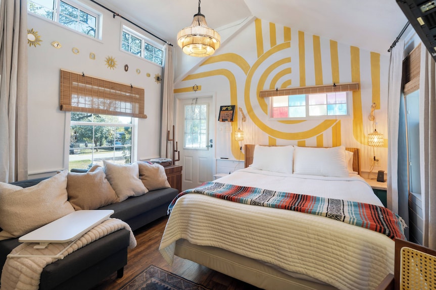 Sunset Spur - Cozy Cabin Under The Stars - Lake Travis, TX