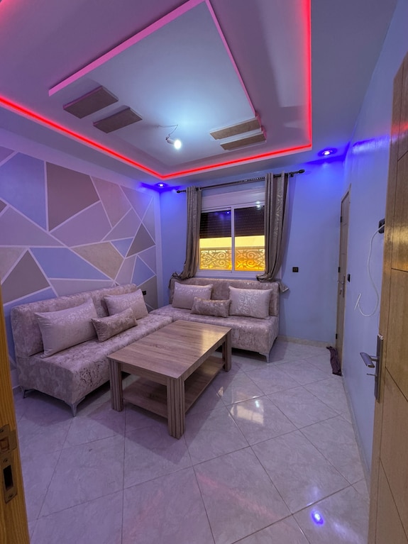 Fabulous 3-bedroom Apartment In Cool Oujda For Your Stay - Oujda