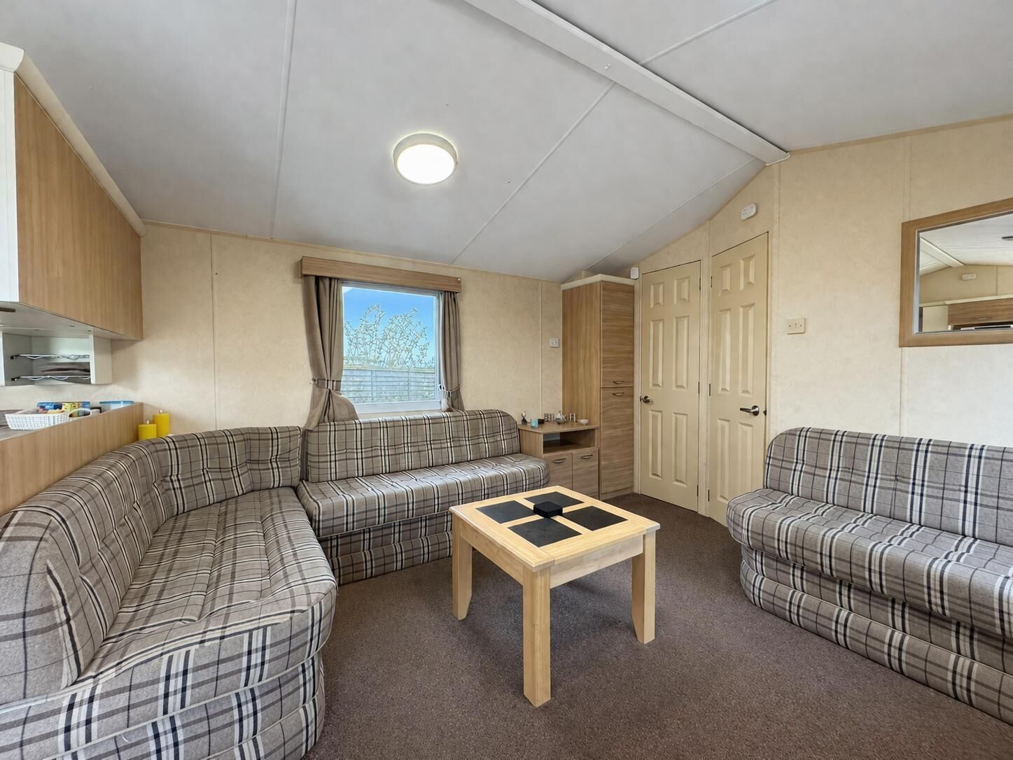 Caravan By The Sea At California Cliffs Holiday Park In Norfolk Ref 50030b - Norfolk