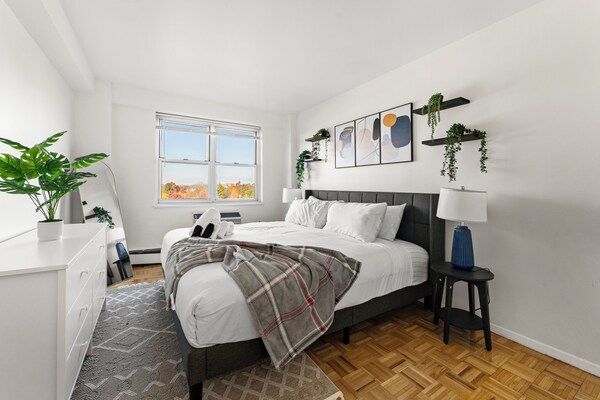 Furnished Apartment Near Longwood - Everett, MA