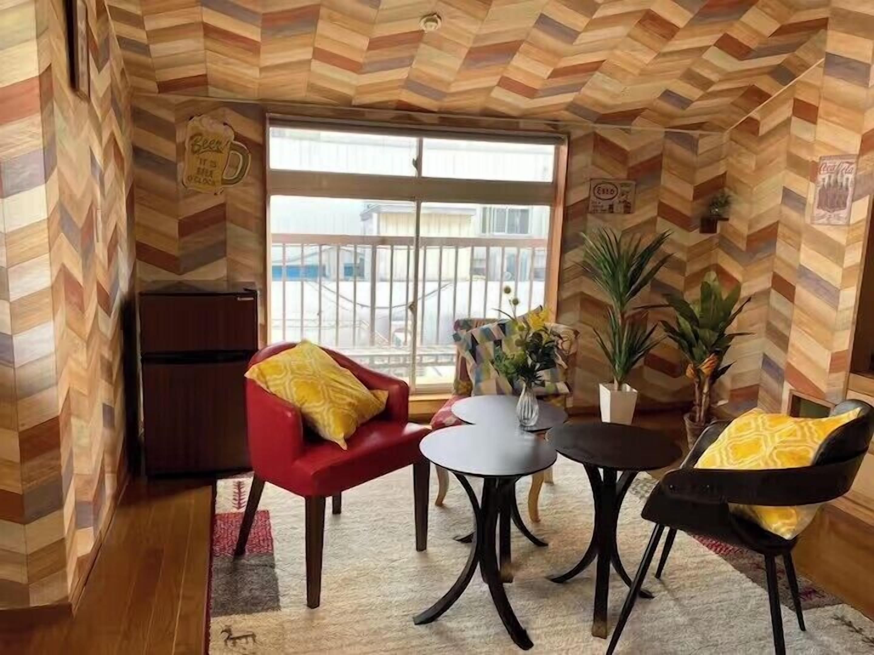 Apartamento Deluxe, Vista para a cidade | Sala de estar