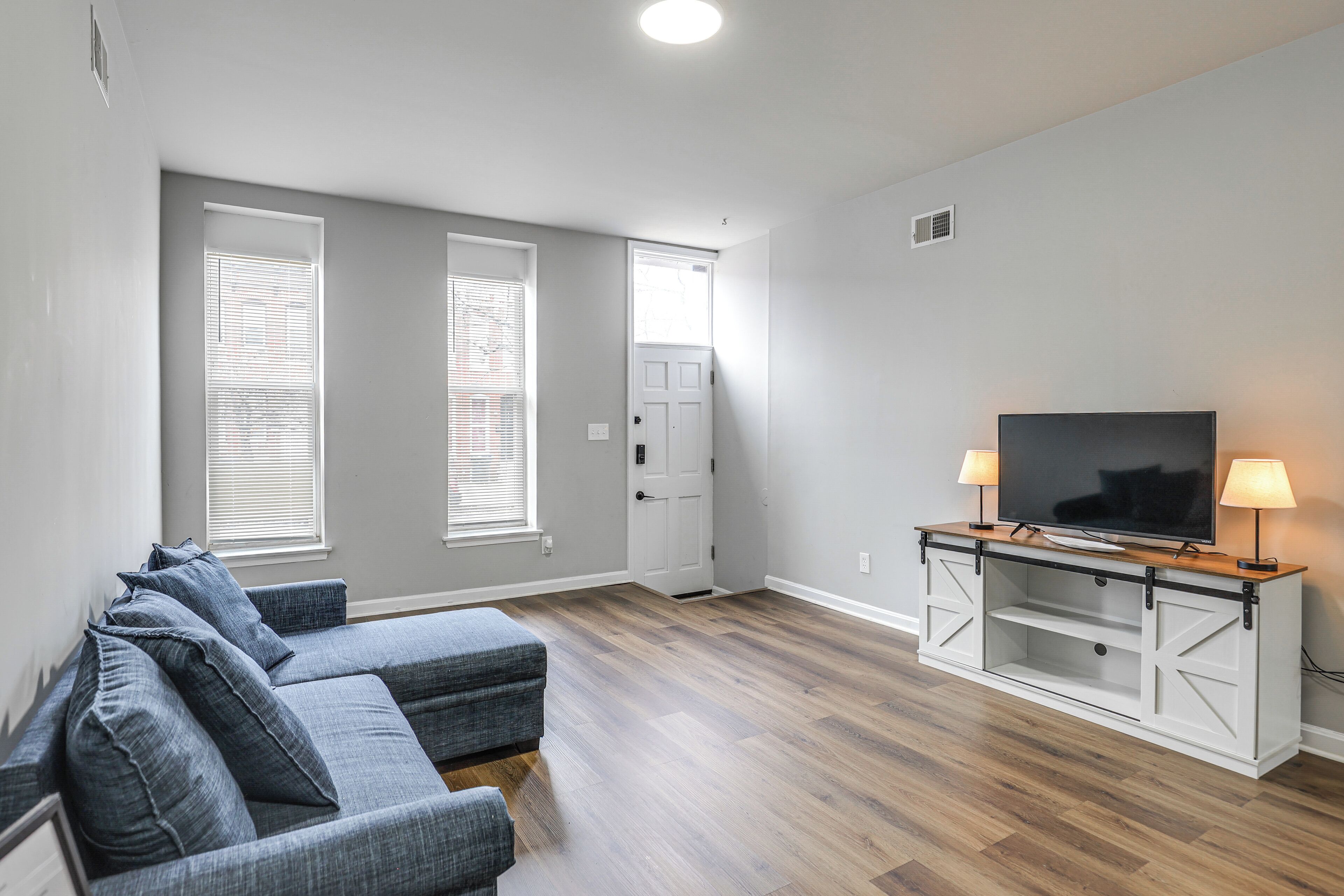 Pet-friendly 3br Rowhouse: Walk To Patterson Park! - Baltimore, MD