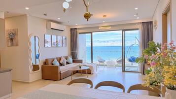 Apartamento Familiar, 3 quartos, banheira, vista para a praia | Comodidade do quarto