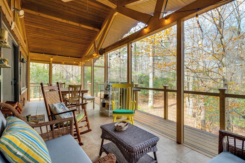 Blue Ridge Mtns Hiker's Haven W/ On-site Trails - Table Rock State Park, Pickens