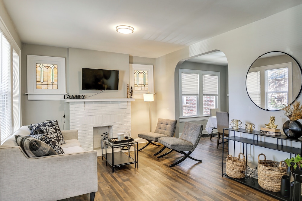 1 Mi To Delmar Loop! University City Bungalow - Saint-Louis, MO