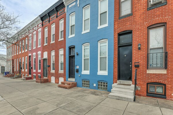 Pet-friendly 3br Rowhouse: Walk To Patterson Park! - Parkville, MD