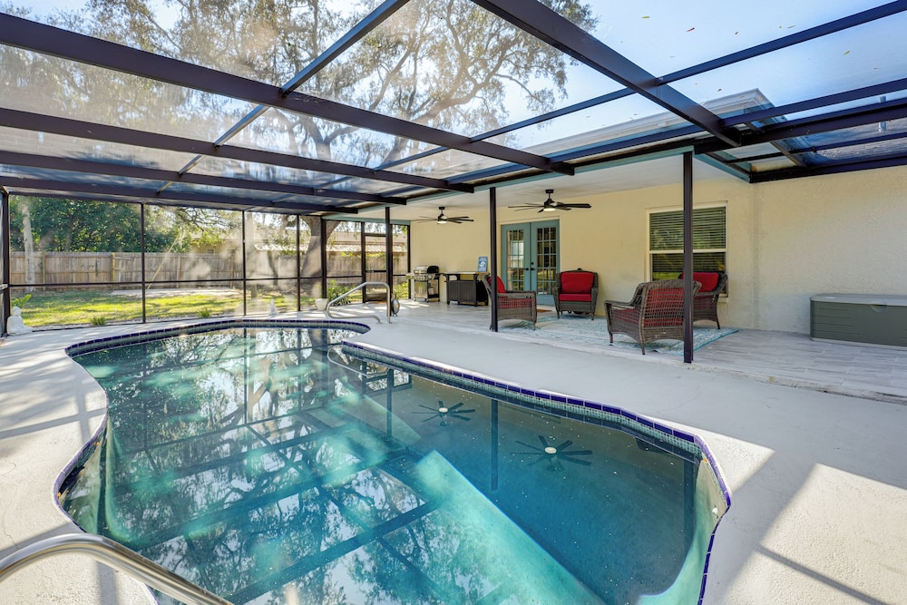 Modern Coastal Escape 1 Mi To Anclote River Park - Tarpon Springs, FL