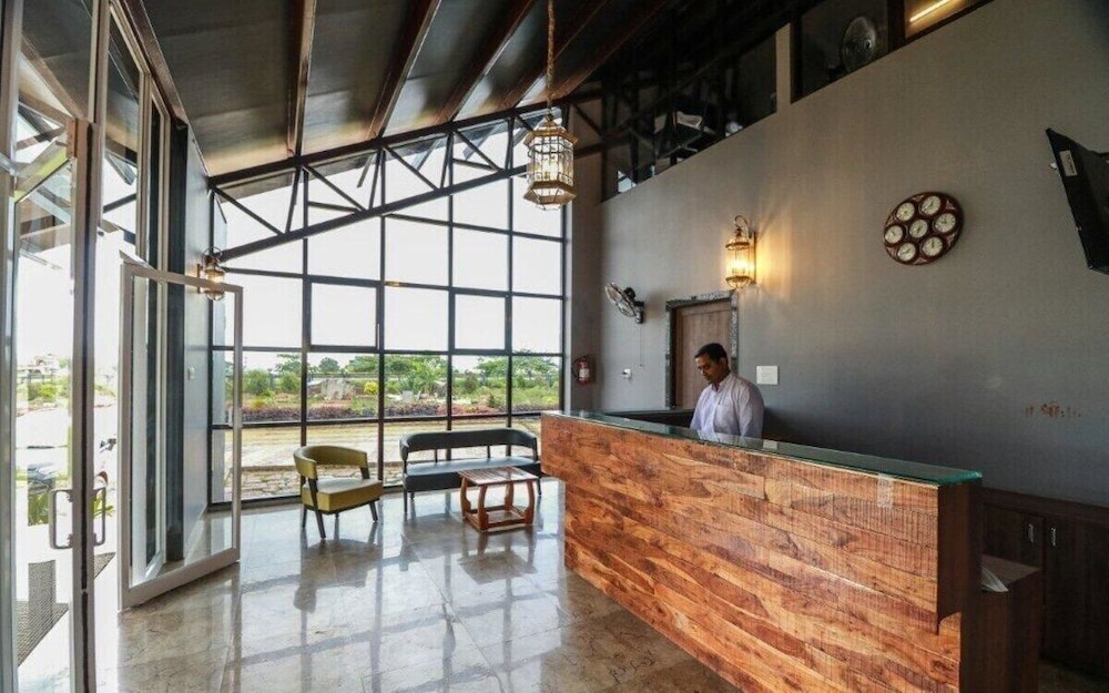 Hotel The Cult - Hubli