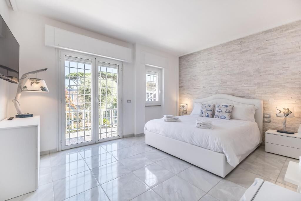 Quartos à prova de som, ferros/tábuas de passar roupa, Wi-Fi de cortesia