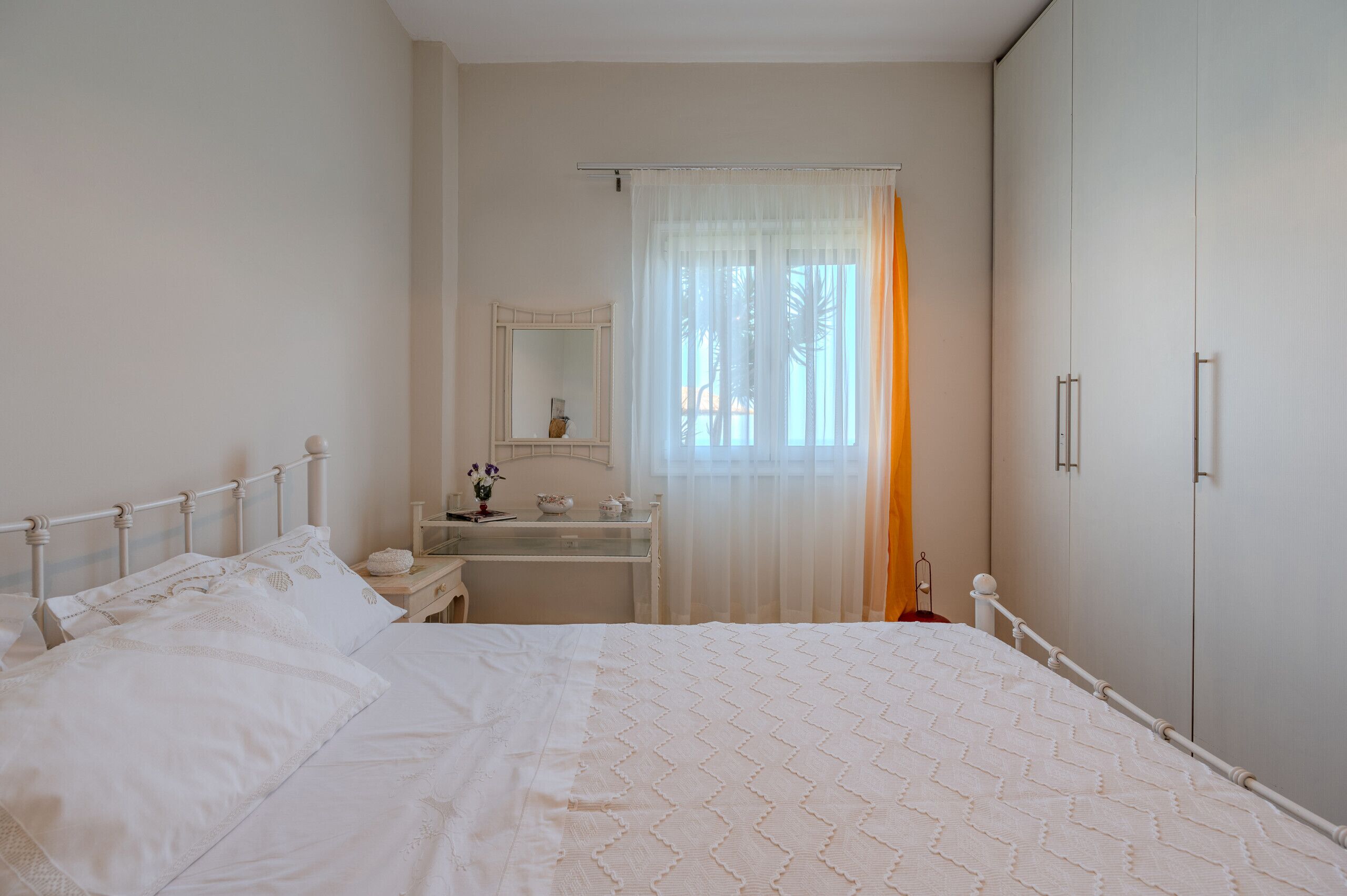 Casa, 2 quartos, fumadores, acesso à piscina | 2 quartos, berços/camas para crianças grátis, roupa de cama fornecida 