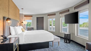 Suite Deluxe, 1 cama king-size, Vista para a cidade | Roupa de alta qualidade, camas de colchão pillowtop, minibar grátis