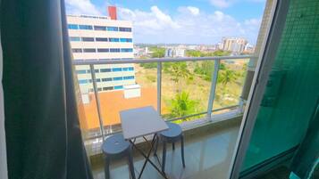 Apartamento básico | Opções para refeição ao ar livre