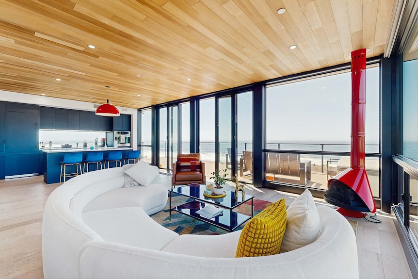 Modern Oceanfront Container Home With Hot Tub - Westport-Union Landing State Beach, CA