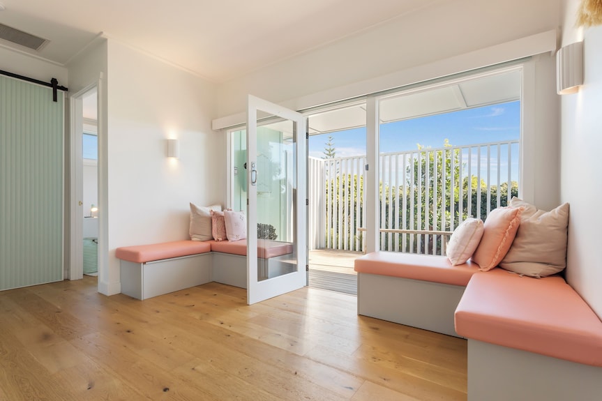 Byron Bay Iconic Mid Century House - Close To Town With Pool And Privacy - Byron Bay