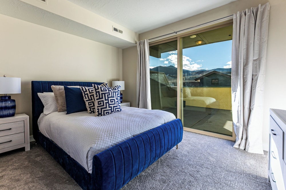 Walk to Restaurants Shops Gym Patio Townhome Views Enjoy Park City this ...