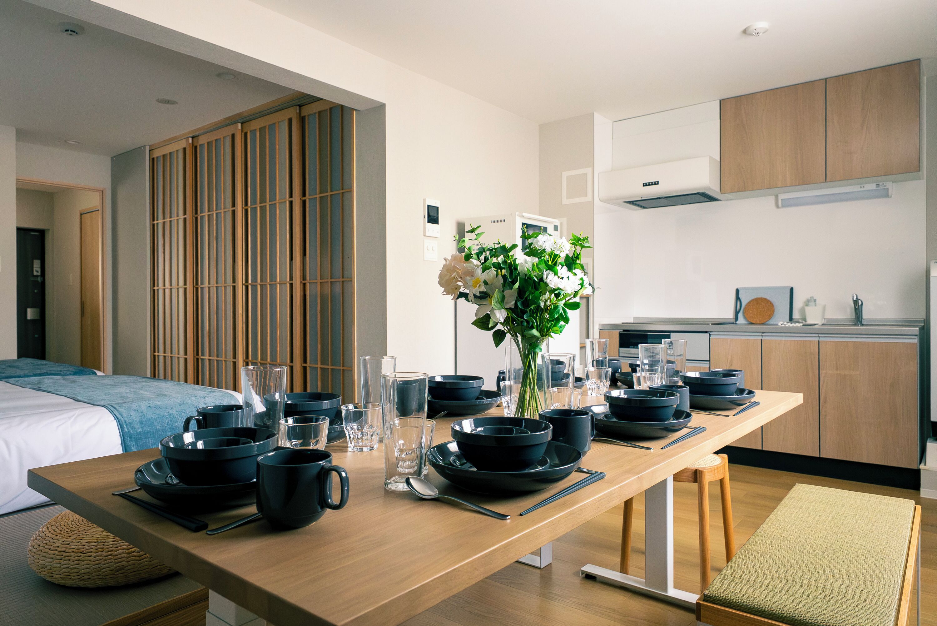 Apartamento Familiar em Condomínio Fechado, Vista para a cidade | Refeições no quarto