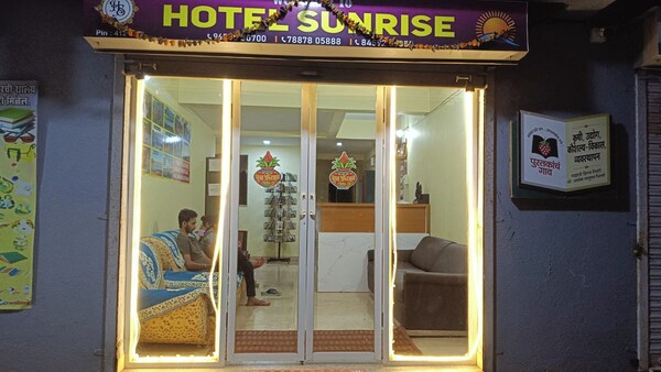 Hotel Sunrise - Mahabaleshwar