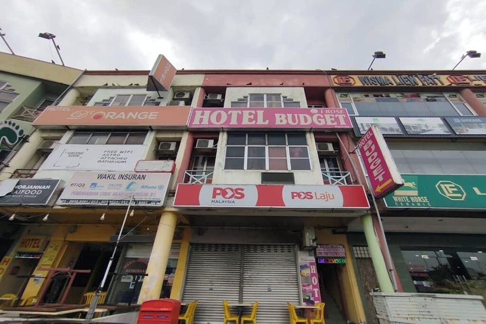 I Rose Budget Hotel - Seri Kembangan
