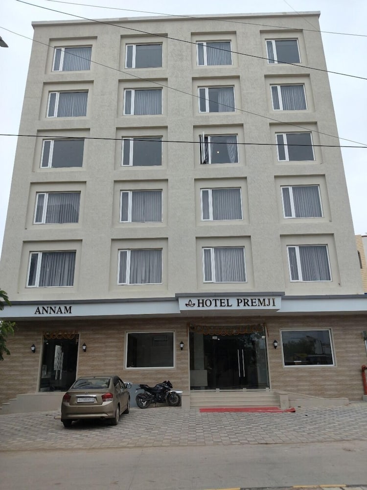Hotel Premji By Shivalaya Darshanam - Dwarka