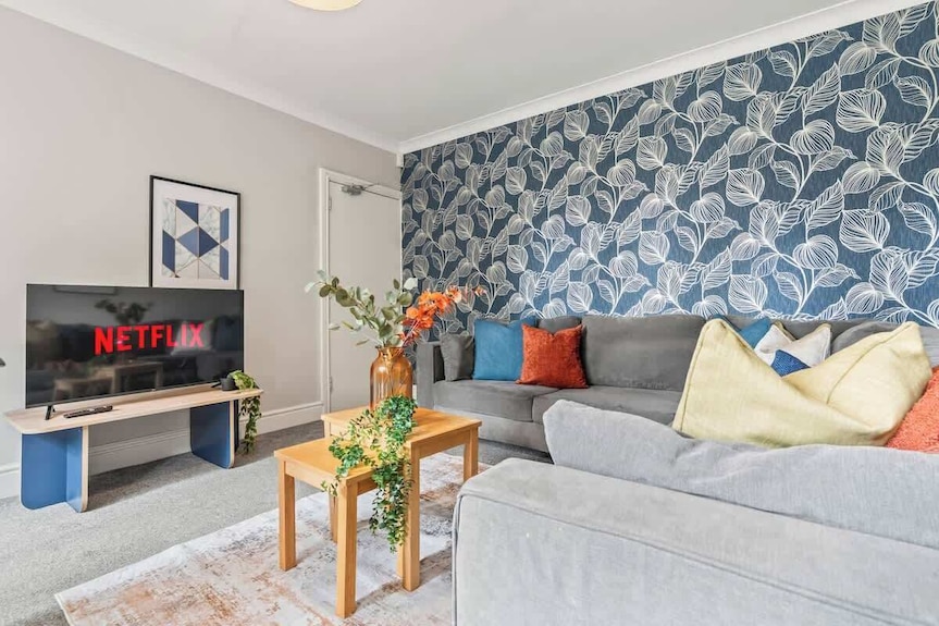 4-bed Beeston Getaway | Free Parking - Nottingham