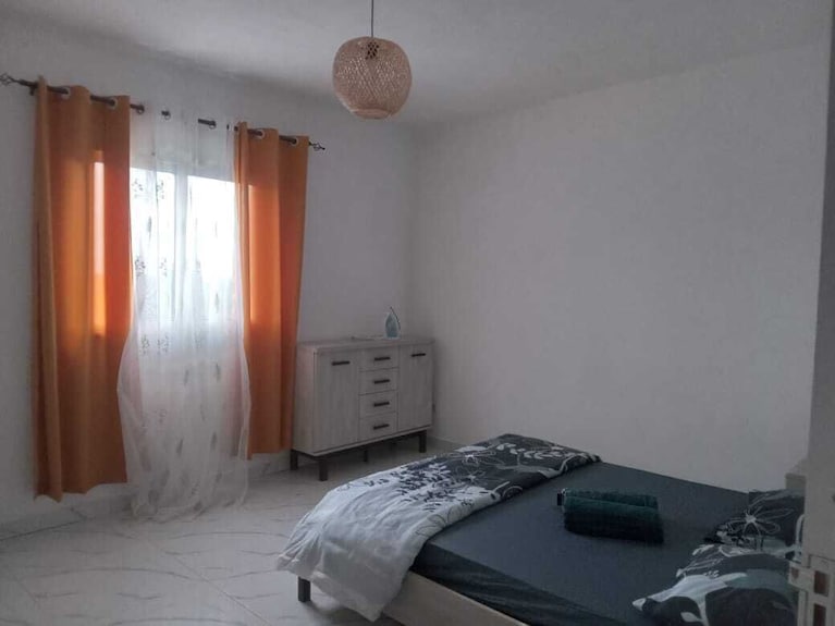 T4 Apartment On 2nd Floor, 20 Minutes From Ivato Airport, Secure Parking. - Antananarivo