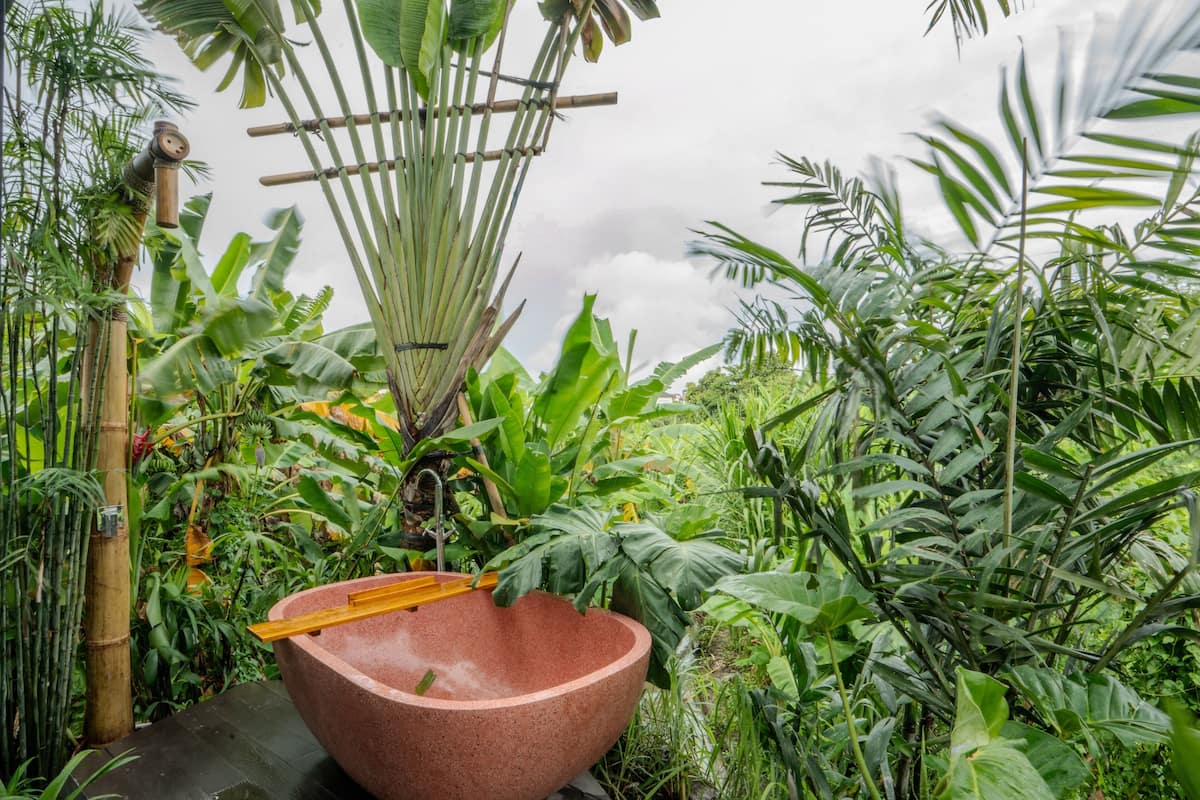 Villa Deluxe, 1 cama king-size e sofá-cama, piscina privativa, vista para o rio | Banheira de imersão total