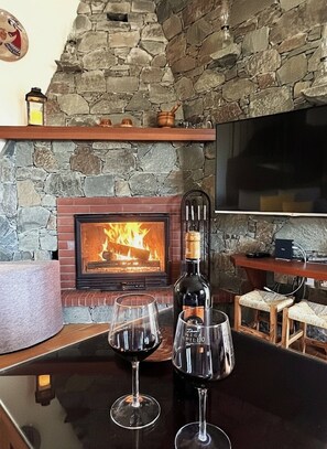 Villa, 4 quartos, terraço, vista para a montanha | Interior