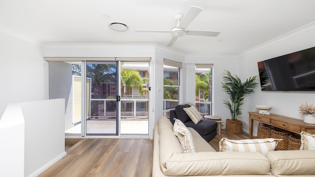 The Beach House On Little Beach - Nelson Bay