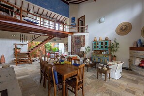 Casa, fumadores | 5 quartos 