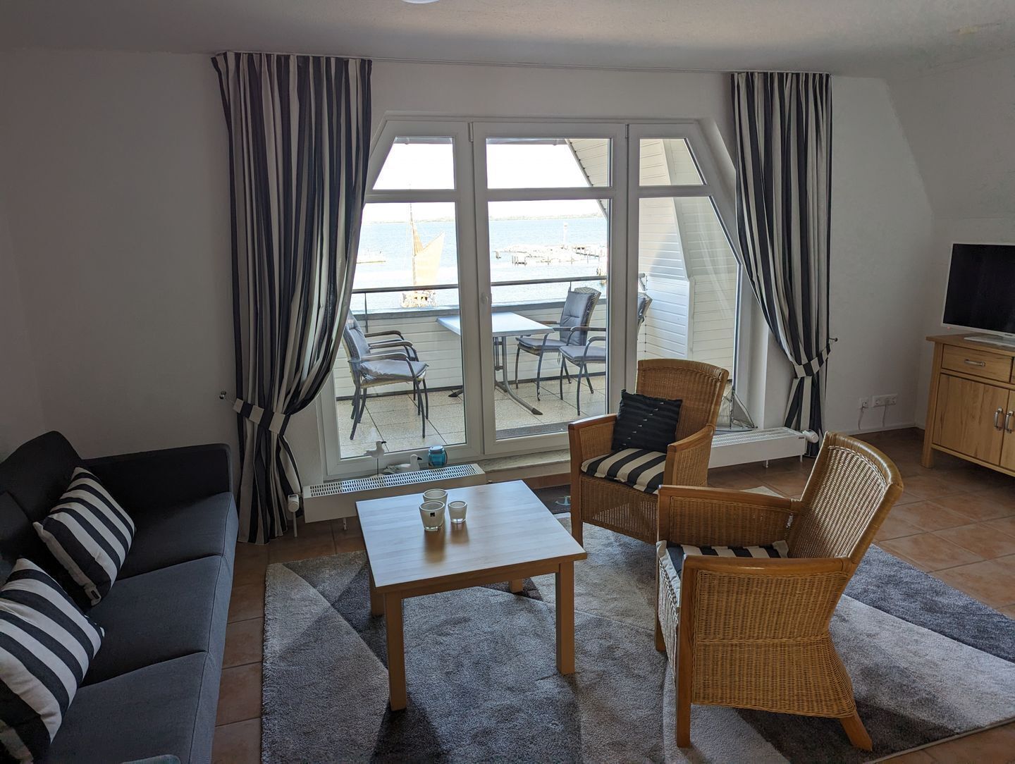 Ferienwohnung "An De Waterkant" - An De Waterkant: Exklusive Wohnung Mit Blick - Wiek