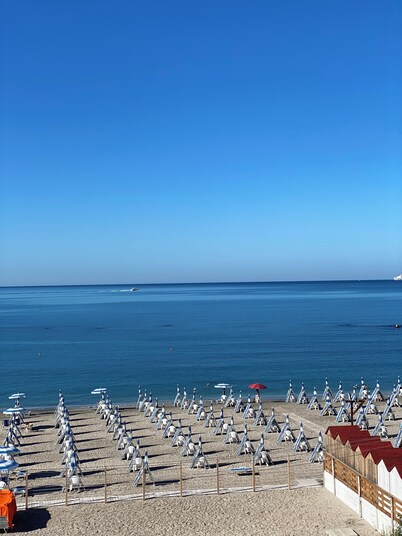 Casa Mare Beachfront Luxury Suites