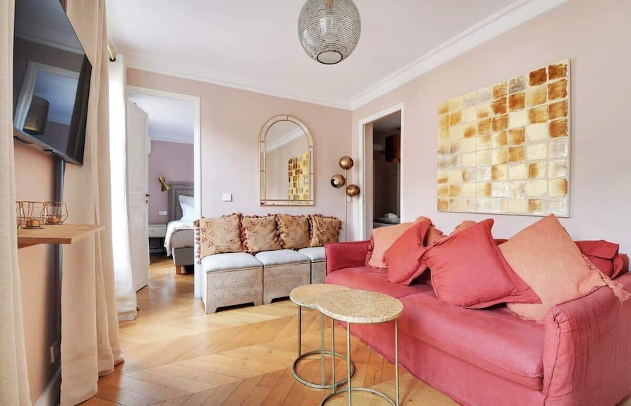 A Glorious 4-br/4ba Duplex W/ Terrace In Opera - Gare Saint-Lazare - Paris