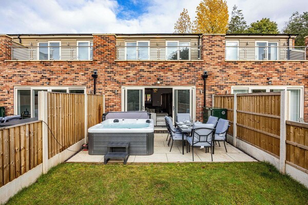 6 Riverside Mews - Derby