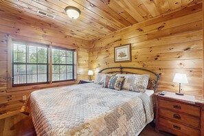 Secluded Cabin, Sleep 6・Hot Tub・Games・Amazing View Reviews, Deals ...