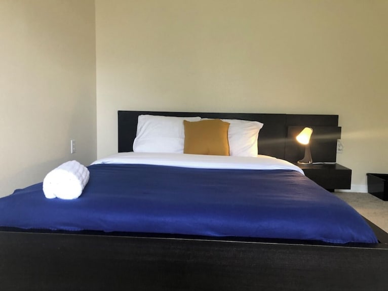 Cozy One Bedroom Lodge With Ac In Adorable Jacksonville - Florida