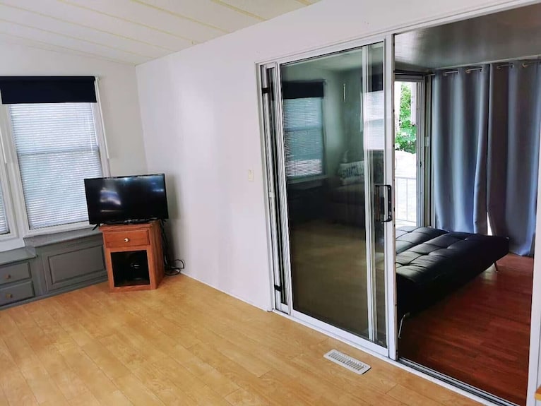 5 Minutes From Beach, 3 Minutes From Playground & Swimming Pool & Front Gate - 웰랜드