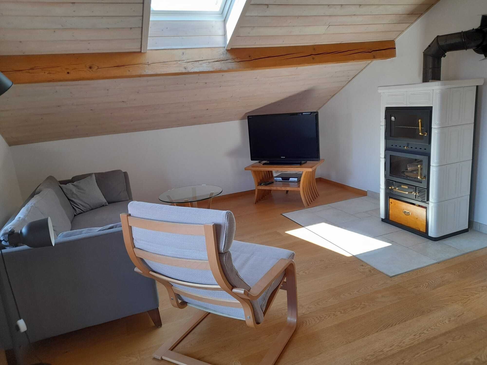 Ferienwohnung Im Dachgeschoß Mit 2 Separaten Schlafzimmern Und Balkon - Frasdorf