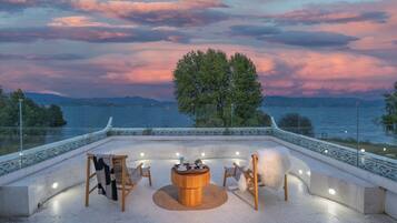 Quarto Duplo Panorâmico, vista para o mar | Varanda