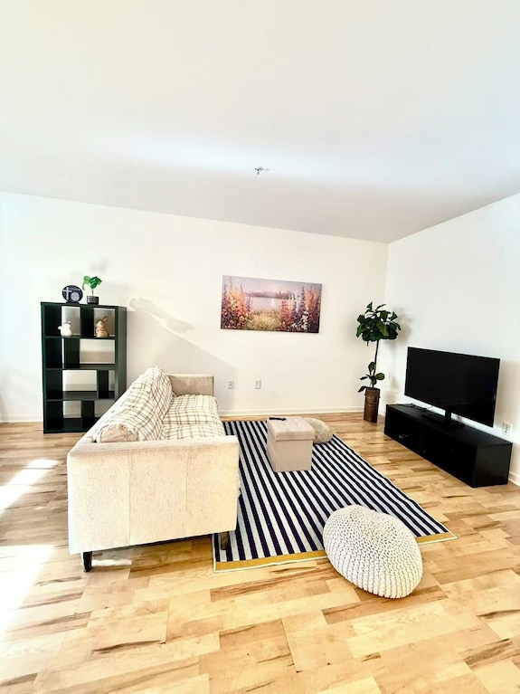 Lovely 1br Apartment Near Woodbury Town Center - 塔斯廷