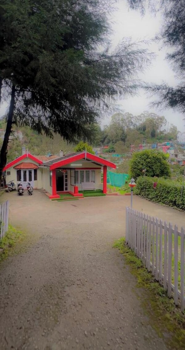 The Groot - Utakamand