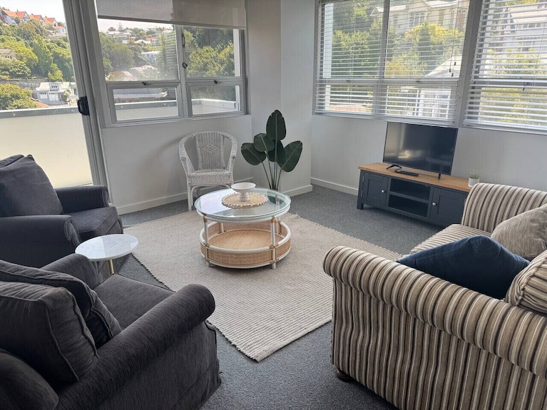 Chic 2 Bedroom Apartment In Art Deco Napier - 內皮爾