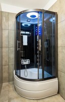 Sala(s) para tratamentos a casais, sauna, banho turco 