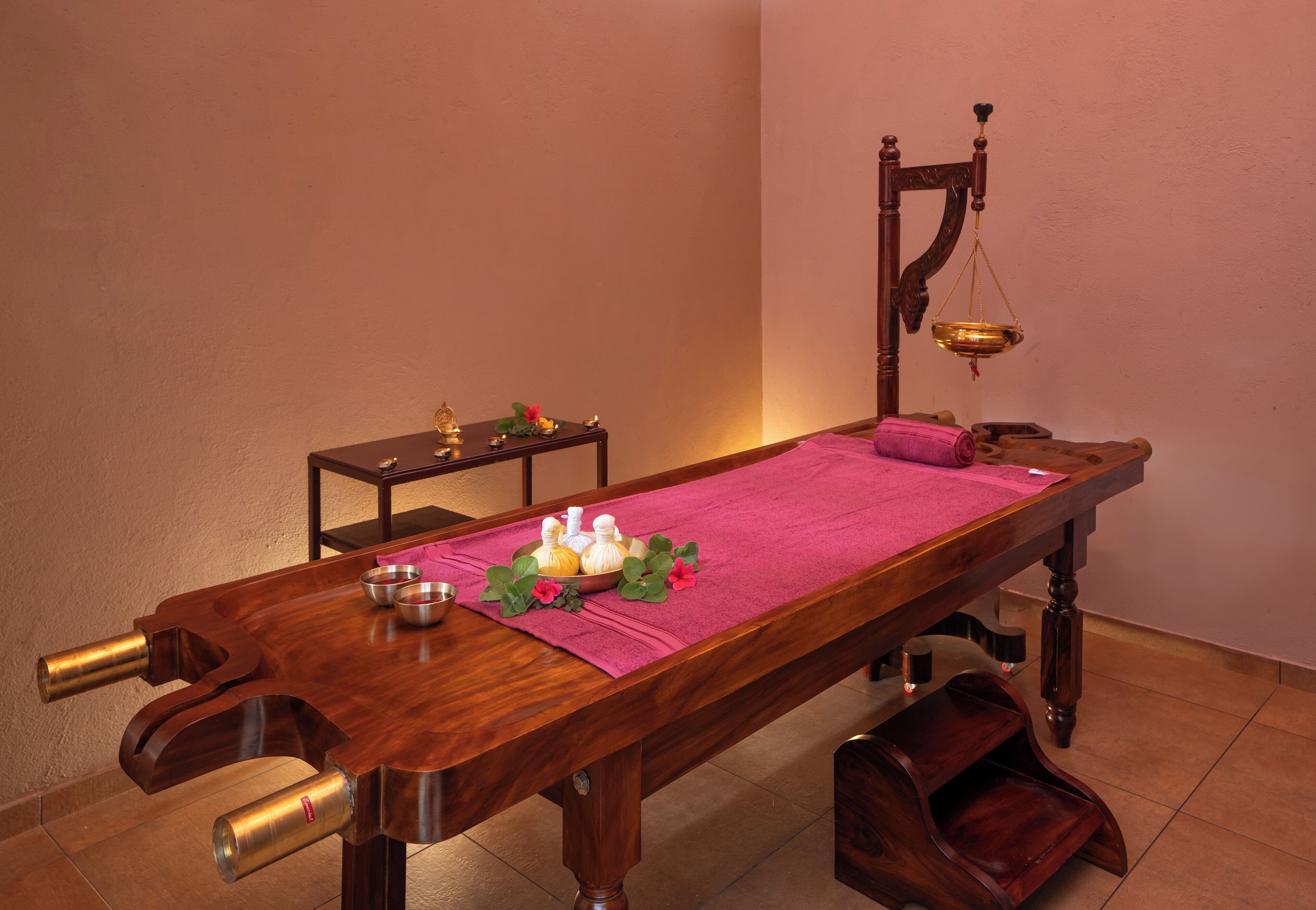 Salas para tratamentos a dois, sauna seca, sauna a vapor