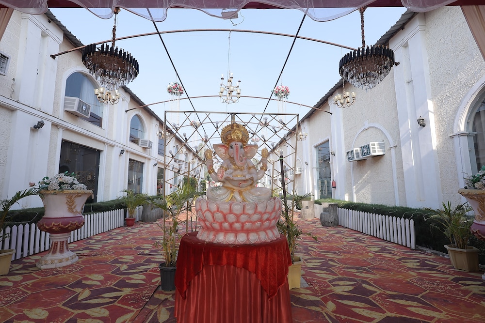 Sparsh Village Club - Bareilly