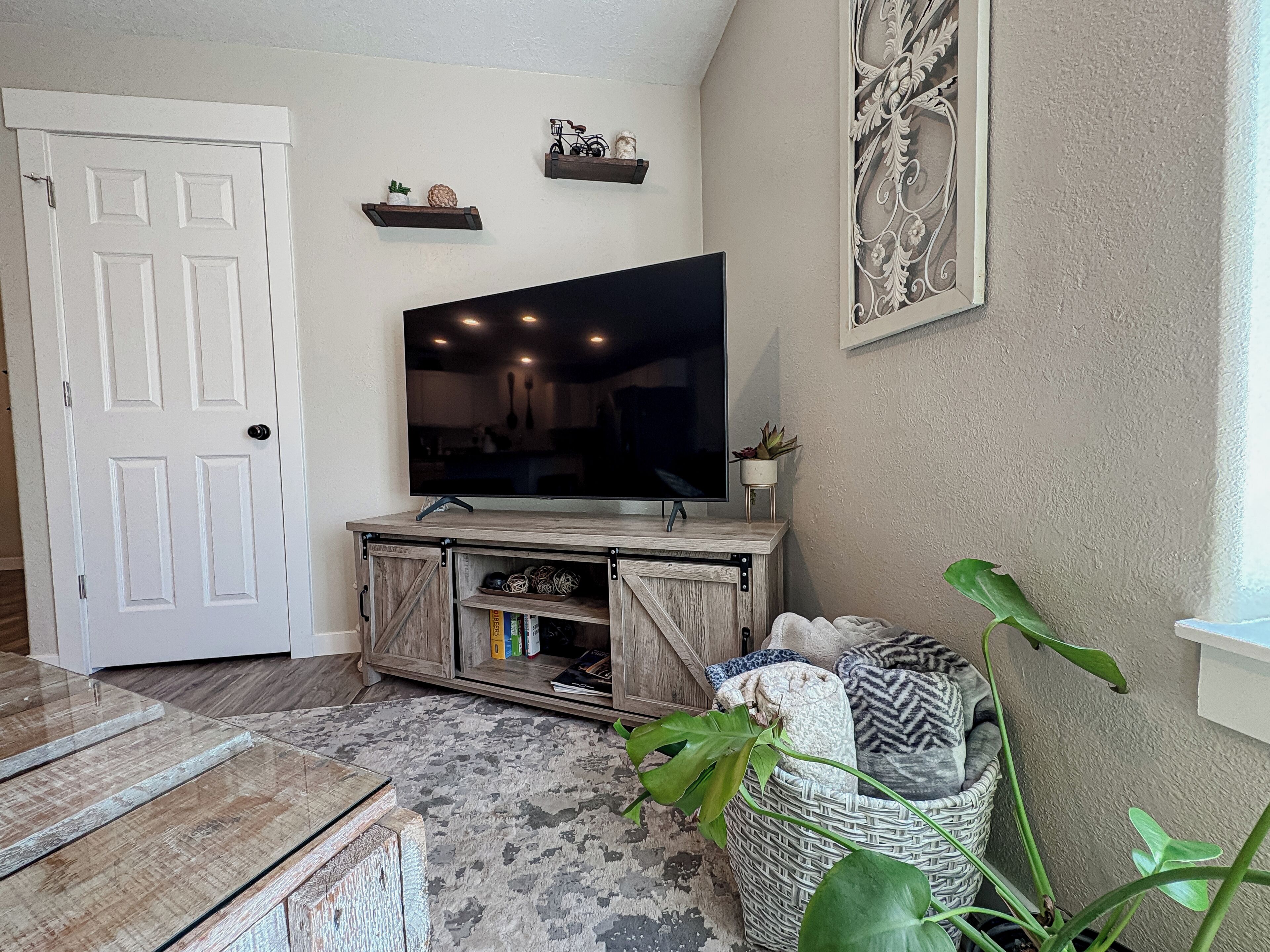 Cozy Stay In Wine Country - Dallas, OR